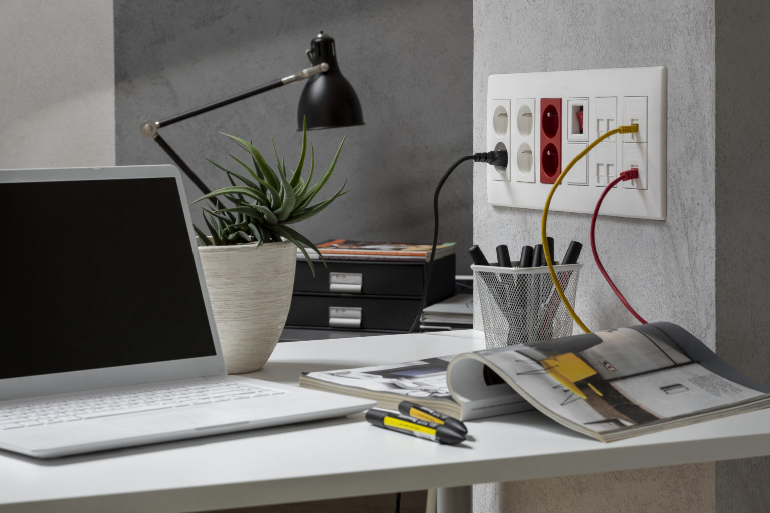 Simon Connect equipment - Kontakt-Simon S.A.